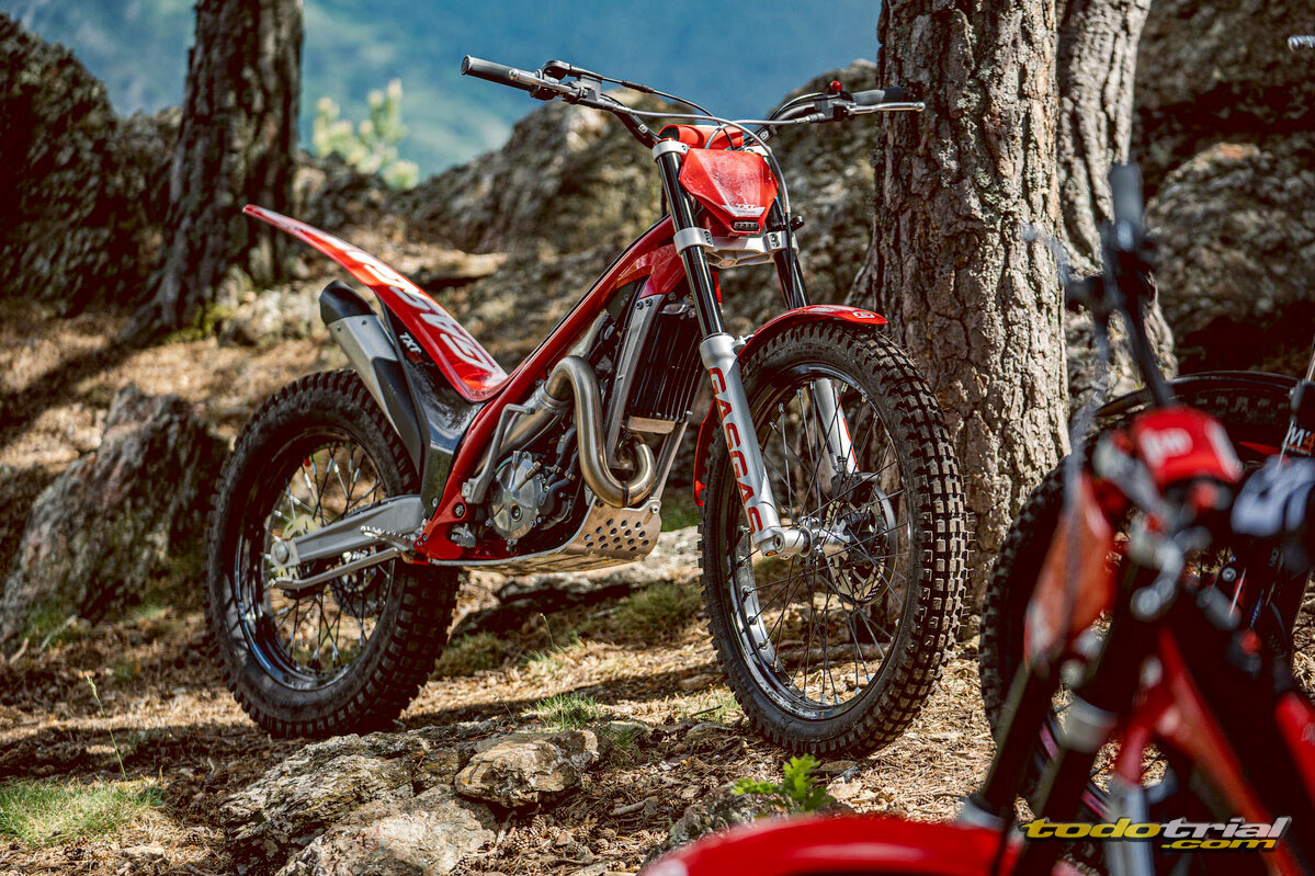 Descubre más a fondo la gama GASGAS Trial 2023, en vídeo